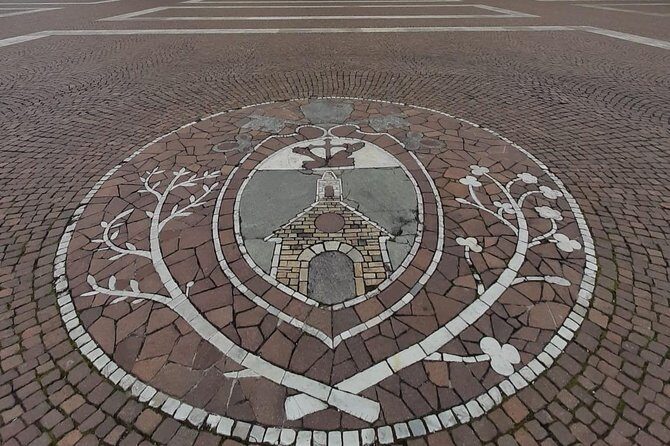 Assisi: the Three Major Basilicas. St. Francis, St. Clare and Porziuncola chapel - Key Points