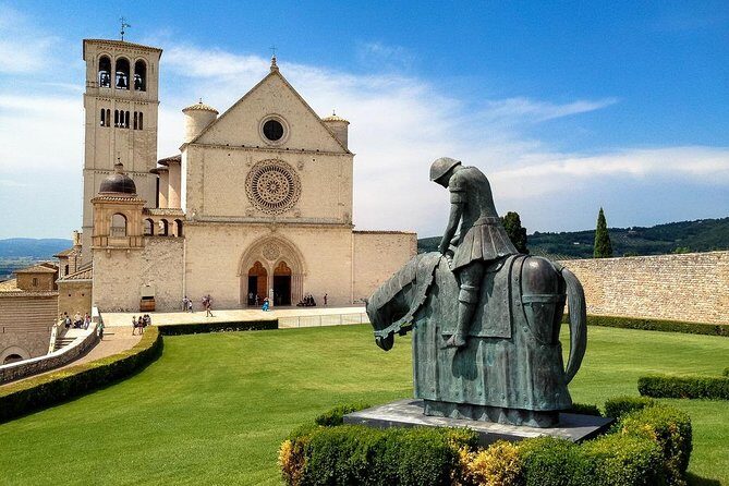 Assisi: the Three Major Basilicas. St. Francis, St. Clare and Porziuncola chapel - The Sum Up