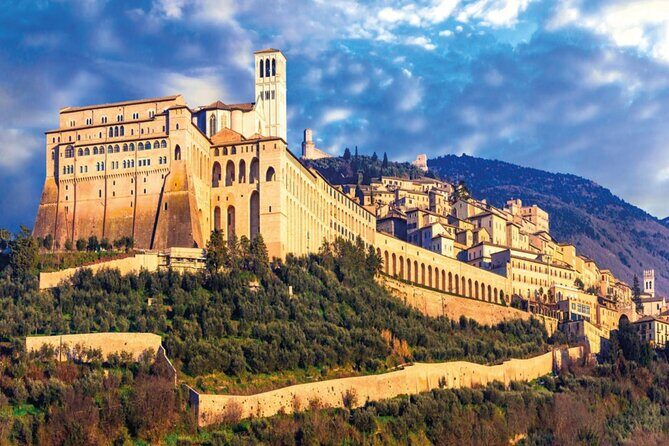 Assisi Walking Tour with Audio and Written Guide by a Local - Authentic Experiences & Hidden Gems