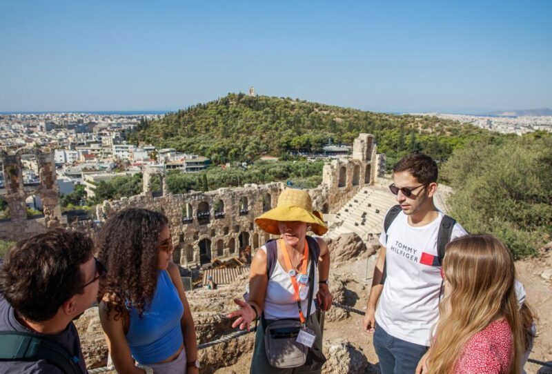 Athens: Acropolis Guided Tour and Old Town Food Tasting - A Closer Look at the Tour Experience