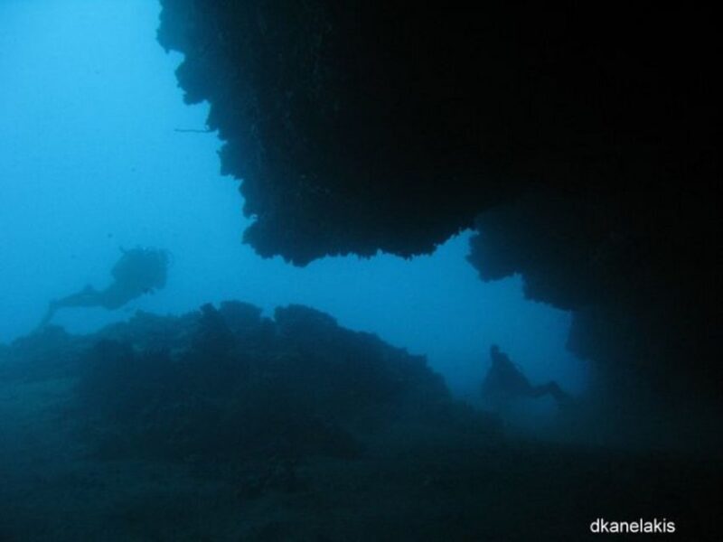 Athens: Adventure Dives in Nea Makri for Certified Divers - Who Should Consider This Tour?