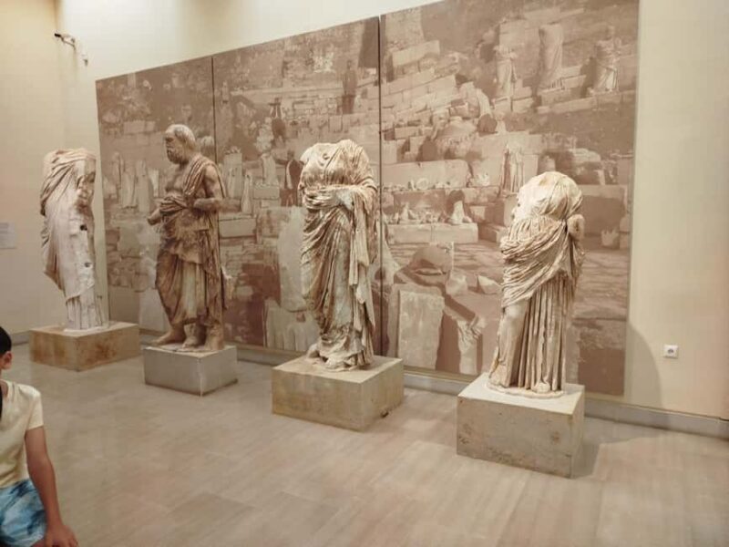 Athens: Delphi and Arachova Day Trip with Guide - Practical Tips for the Tour