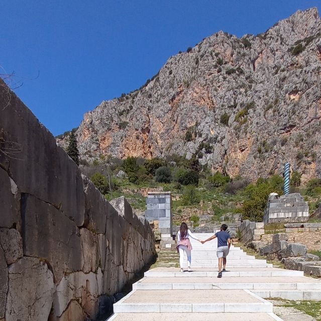 Athens: Delphi, Corycian Cave, and 300 Battlefield Day Trip - Key Points