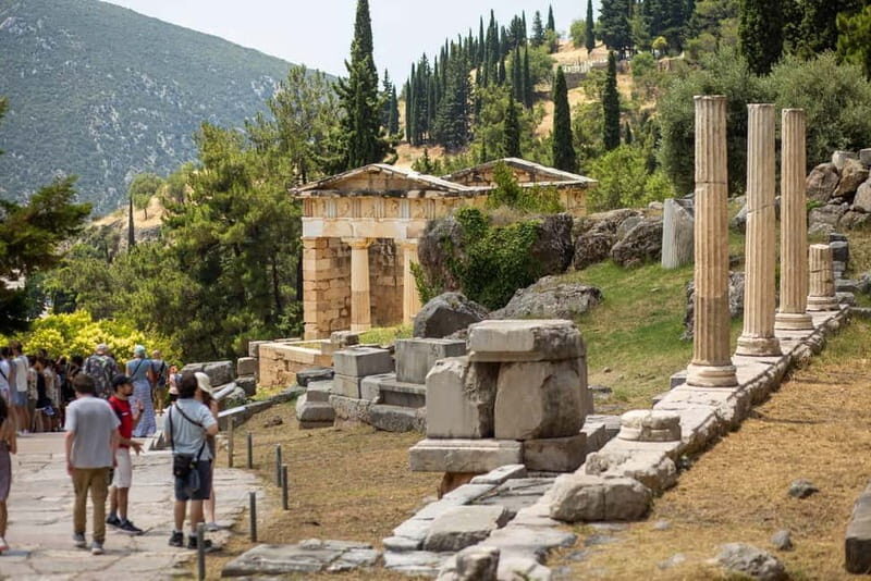 Athens: Delphi Day Tour with Museum & Arachova Village Visit - Environmental Responsibility