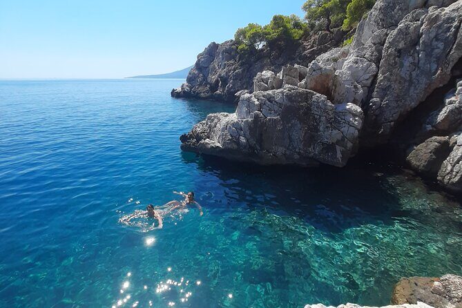 Athens: Full-Day Island Hopping Cruise with Lunch and Swimming - Authentic Experiences from the Reviews