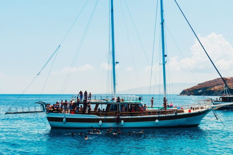 Athens: Full-Day Island Hopping Cruise with Lunch & Transfer - Who Should Consider This Tour?