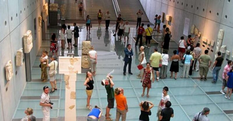 Athens Private Sightseeing Minibus Tour with Lunch - Discovering Athens in Style and Comfort