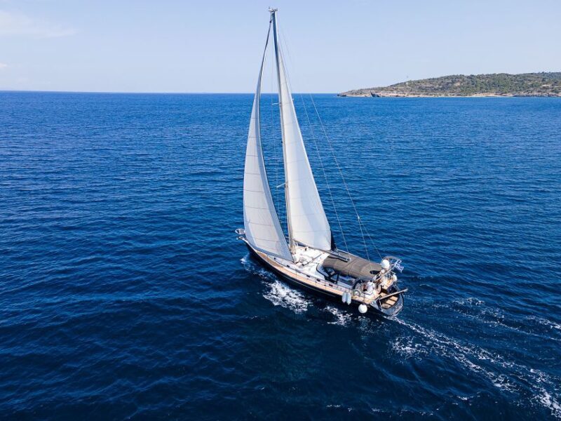Athens Riviera: Private daily sailing cruise with lunch - A Closer Look at the Athens Riviera Private Sailing Cruise