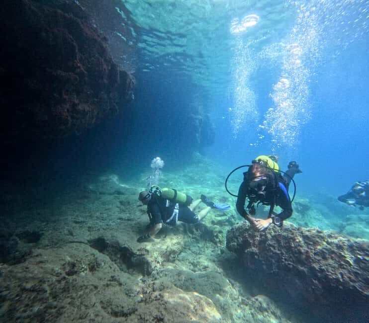 Athens: Single or Double Scuba diving for certified divers - Key Points