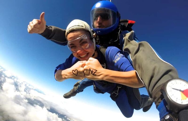 Auckland: 13000, 16000, or 18000-Foot Tandem Skydive - Key Points