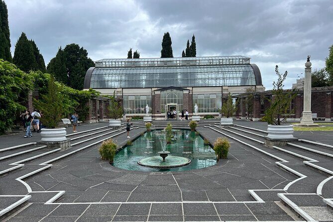 AUCKLAND CITY Full Day Tour with War Memorial Museum and Mt Eden - Who Will Love This Tour?