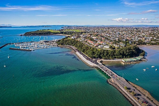 Auckland Coastal Experience - Small Group City & Beach Tour Incl. Wine Tasting - Exploring Auckland’s Coastline: An Authentic Day Trip