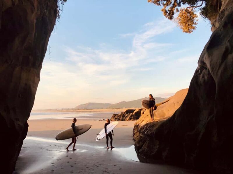Auckland: Group Surfing Lesson with Muriwai Surf School - Auckland: Group Surfing Lesson with Muriwai Surf School