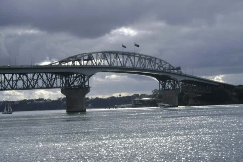 Auckland: Guided Small Group City Discovery Tour - The Experience Through the Eyes of Past Travelers