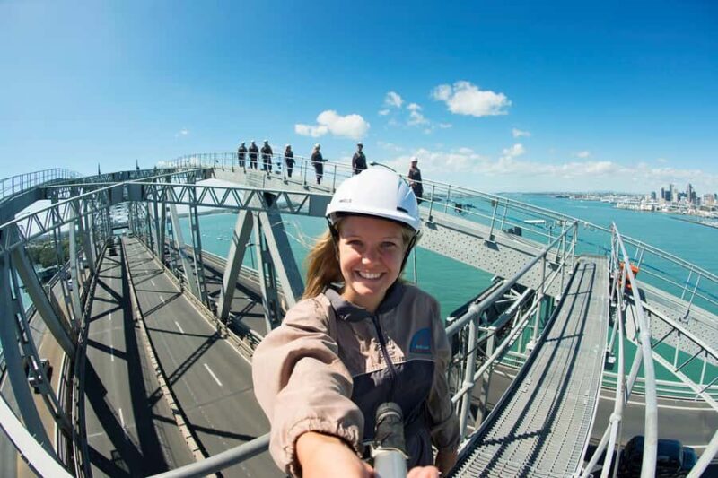 Auckland Harbor Bridge: Bridge Climb - The Experience from a Guest’s Perspective