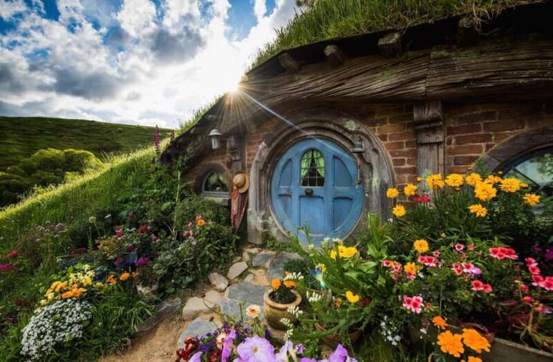 Auckland: Hobbiton Movie Set Day Trip with Festive Lunch - FAQ  
