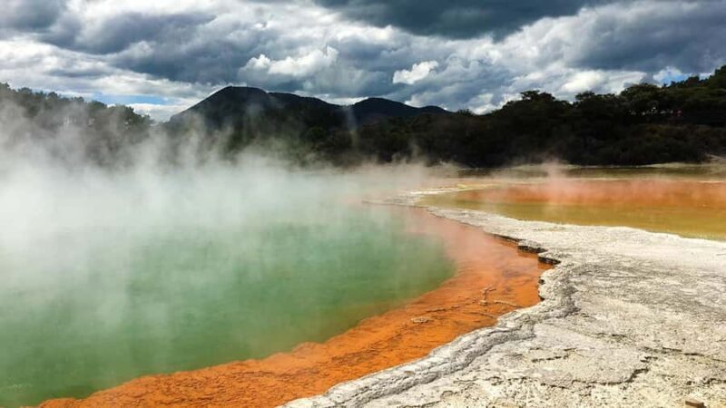 Auckland: Hobbiton, Rotorua and Wai-O-Tapu Day Tour - FAQ