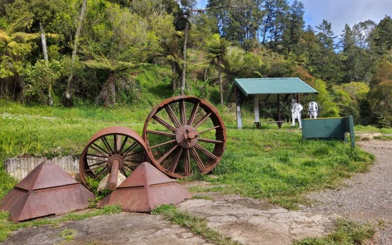 Auckland: Karangahake Gorge & Waihi Gold Explorer Tour - Exploring Karangahake Gorge