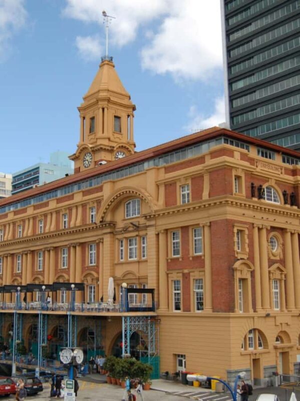 Auckland: Private Walking Tour with a Local - FAQs