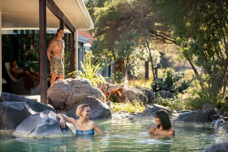 Auckland: Rotorua Highlights inc Wai-O-Tapu & Polynesian Spa - Scenic Drive from Auckland Through Waikato
