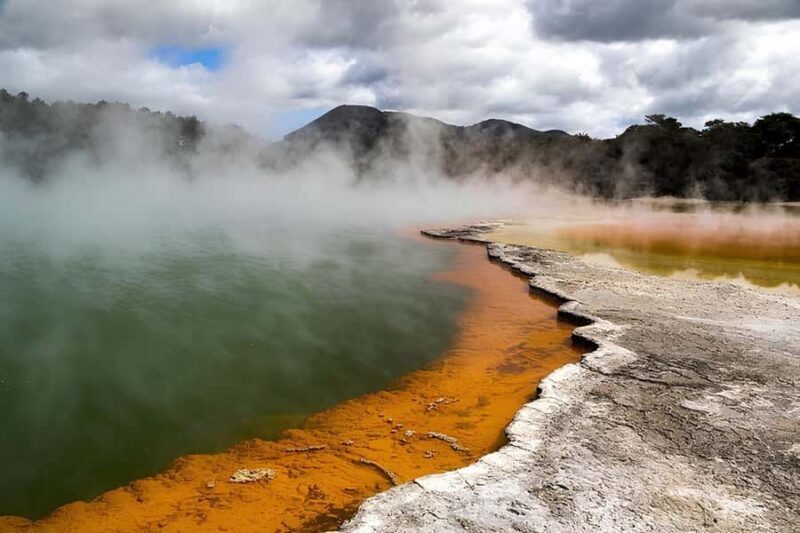 Auckland: Rotorua, Taupo, Waiotapu & Huka Falls Private Trip - Key Points