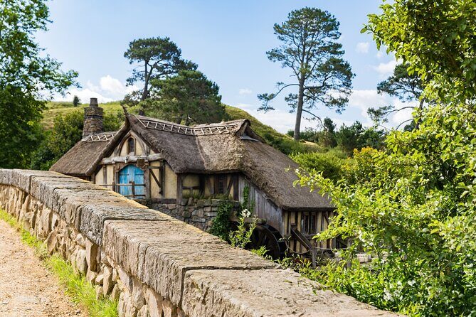 Auckland to Hobbiton Private Tour Shire Movie Set and Waikato - Optional Stops: Matamata and Lake Karapiro