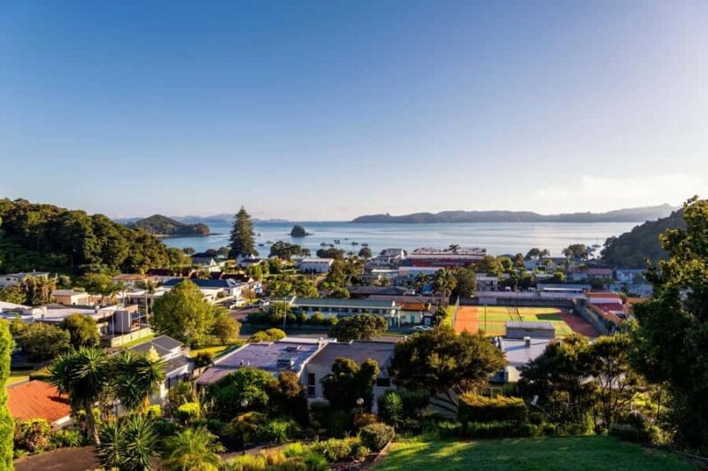 Auckland to Paihia via West Coast Small Group Tour (One Way) - FAQ