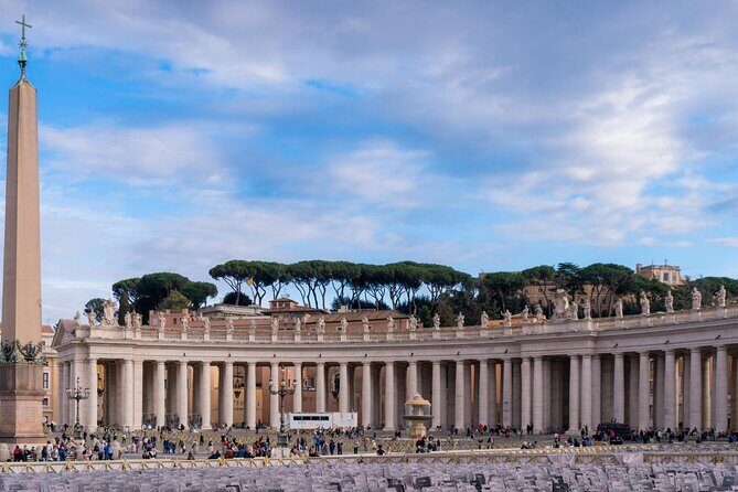 Audio Guide to St Peters Basilica and Entry through the Holy Door - Key Points