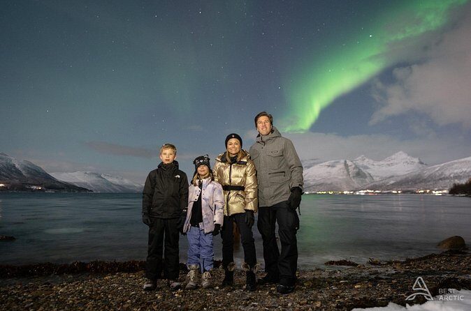 Aurora Safari Chase by big bus, free Photos, toilet onboard - FAQs