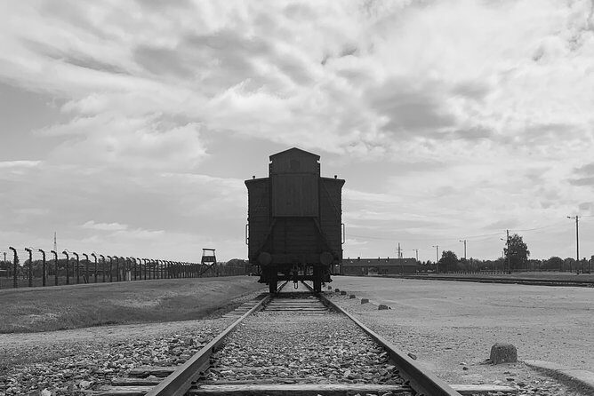 Auschwitz-Birkenau guided tour from Krakow with a private transport - FAQ