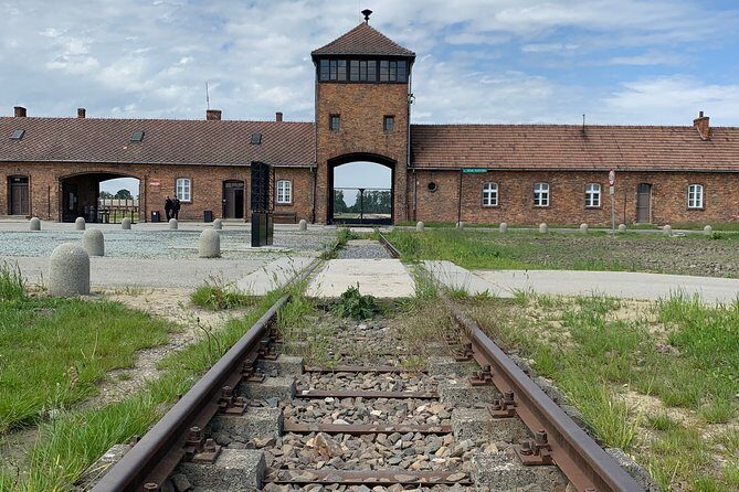Auschwitz Birkenau Guided Tour/Skip The Line/PickUp/Guide ENG - What to Expect from the Itinerary