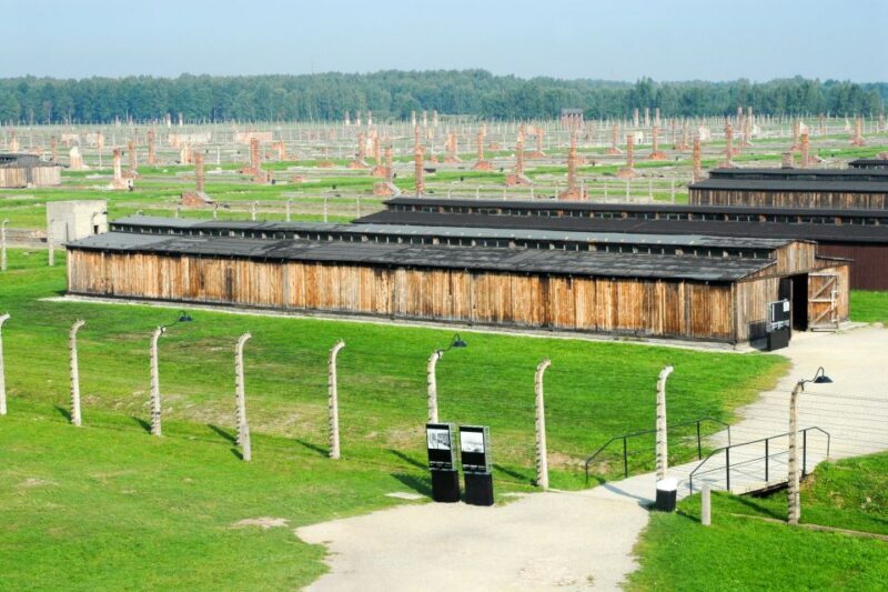 Auschwitz-Birkenau Guided Tour & Transfer from Krakow - FAQ