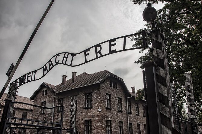 Auschwitz-Birkenau Private Tour from Krakow - Who Should Consider This Tour?