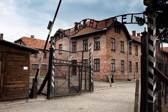 Auschwitz-Birkenau & Wieliczka in one day (Guided tour) - Key Points