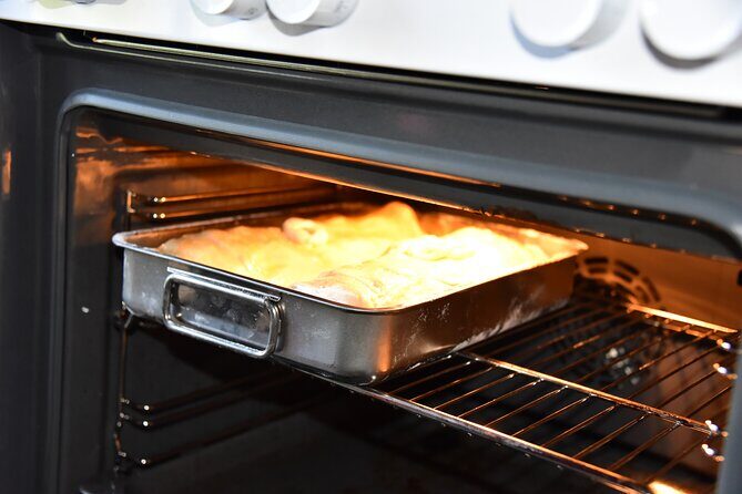 Austrian Apple Strudel Cooking Class including Lunch in Salzburg - Overview of the Austrian Apple Strudel Cooking Class in Salzburg