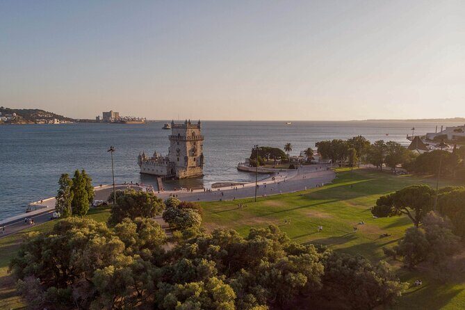 Authentic Lisbon: 4h Tuk Tuk Tour of Lisbon and Belém Secret Gems - Who Should Book This Tour?