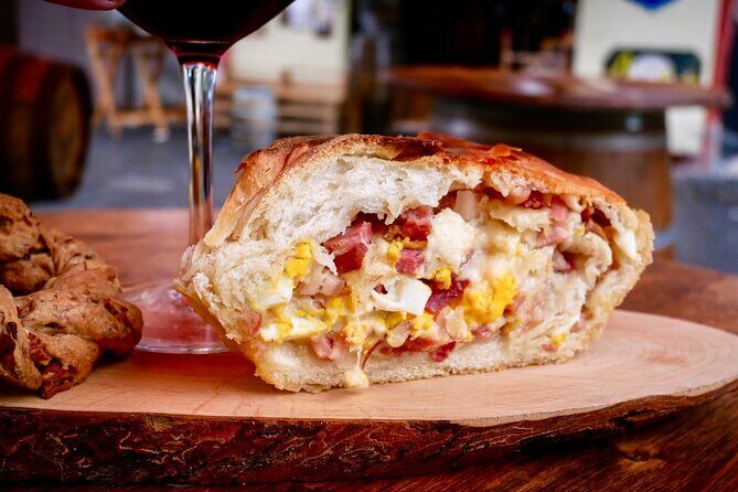 Authentic Naples Food Tour with 8+ Tastings of Pizza, Wine & More - Who Will Love This Tour?