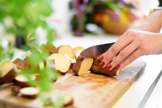 Authentic Portuguese Cooking Class and Dinner in a Lisbon Home - Who Will Love This Experience?