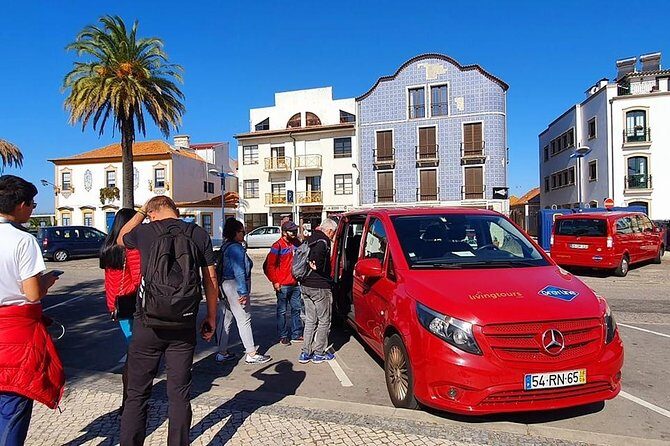 Aveiro and Costa Nova: Private Tour with Moliceiro Cruise Half Day - FAQ