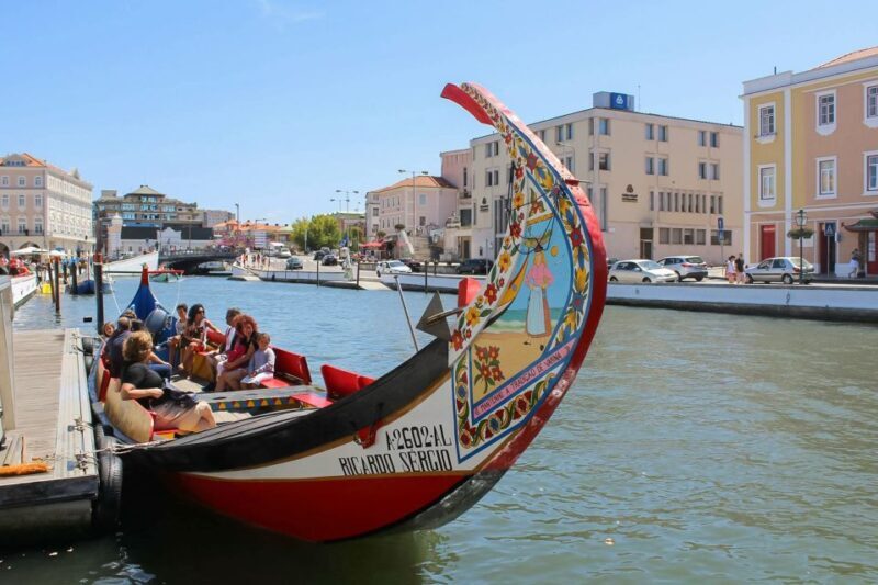 Aveiro: Traditional Moliceiro Boat Tour - Key Points