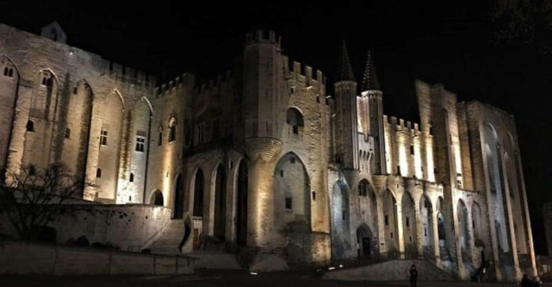 Avignon: La Noctambule du Pape Night Tour - FAQs