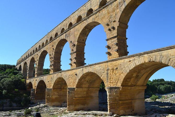 Avignon, St Rémy, Les Baux de Provence & Pont du Gard - Practical Details & What to Expect