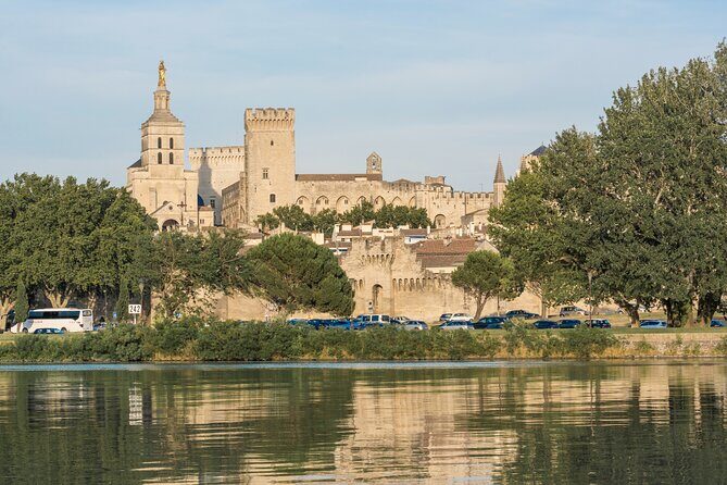 Avignon, St Rémy, Les Baux de Provence & Pont du Gard - FAQs