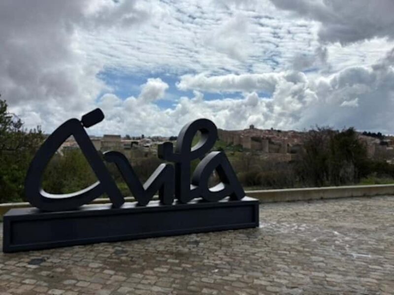 Avila and Segovia: Private Minivan Tour from Madrid - Experience the Charm of Ávila and Segovia: Private Minivan Tour from Madrid