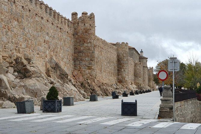 Ávila Segovia private trip from Madrid - FAQ