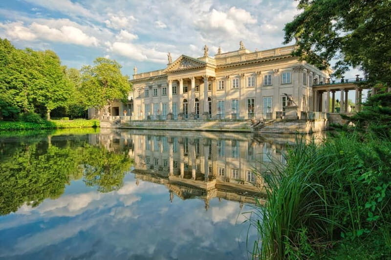 azienki Park and Palace Warsaw Private Tour with Tickets - Exploring Warsaw’s Lazienki Park and Palace: A Deep Dive into a Majestic Green Oasis
