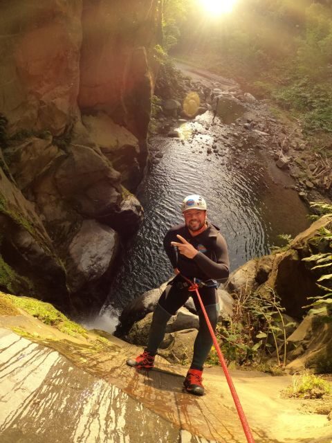 Azores: Canyoning in Salto do Cabrito - The Guides and Their Impact
