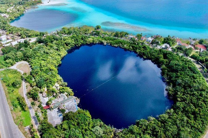 Bacalar 1-day tour from Cancun (taxes not included) - FAQ