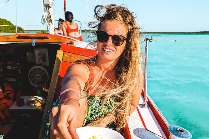 Bacalar: 4hr Private Sailing Tour with Guacamole & Drinks - The Sum Up