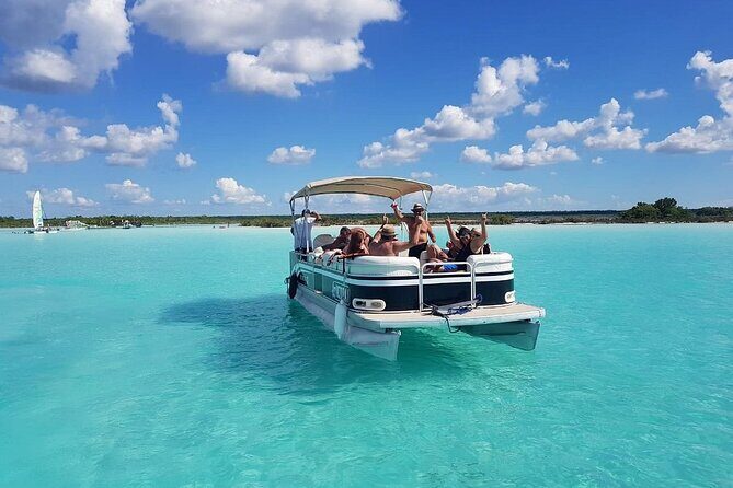 Bacalar 7 Colors Lagoon Full Day Adventure from Cancun - Food & Refreshments: A Taste of Local Flavors